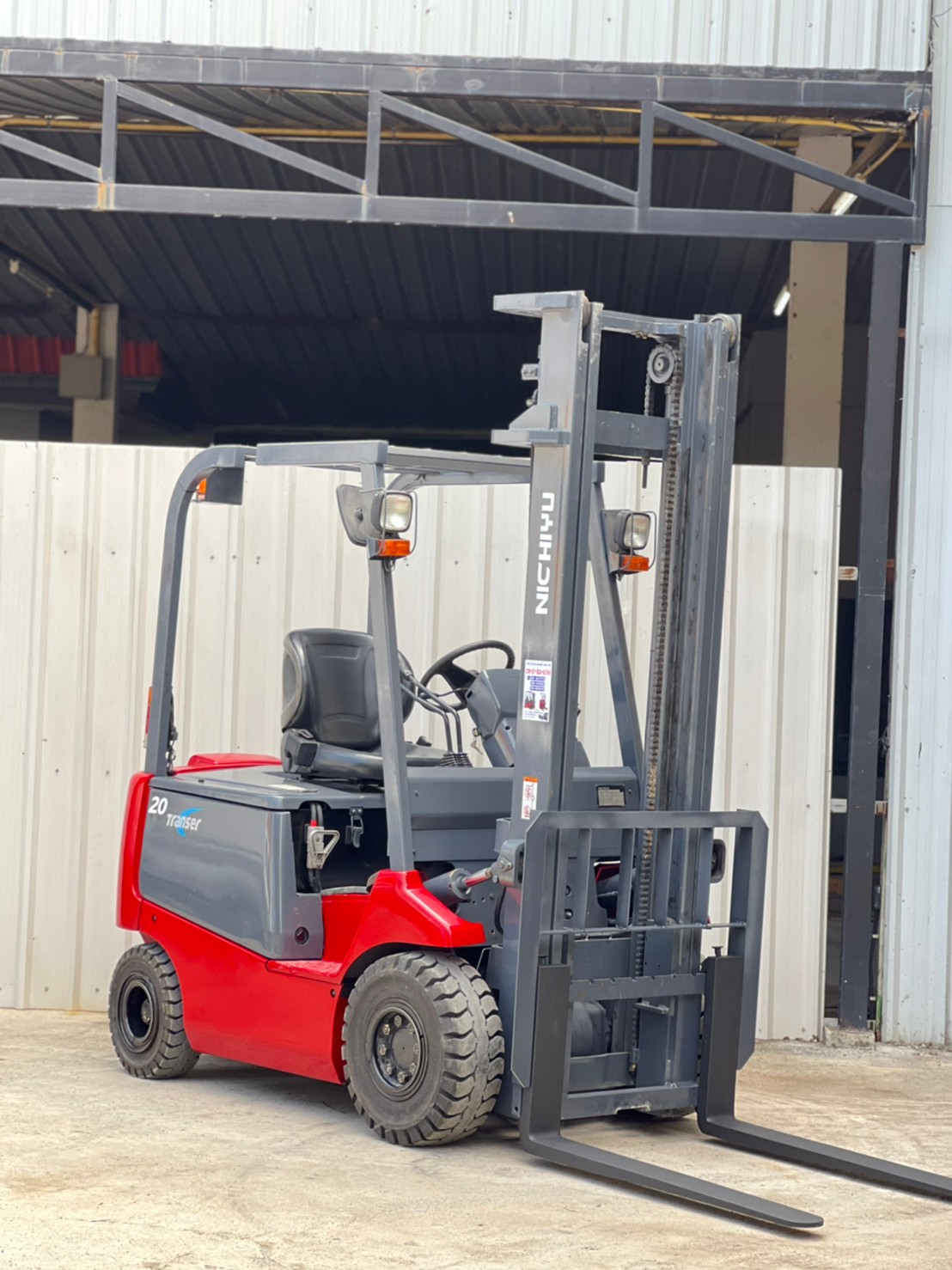 progressforklift